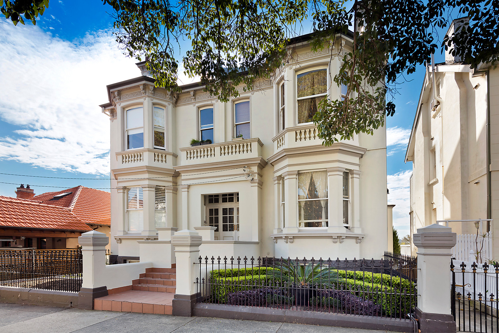 1/95 Addison Road